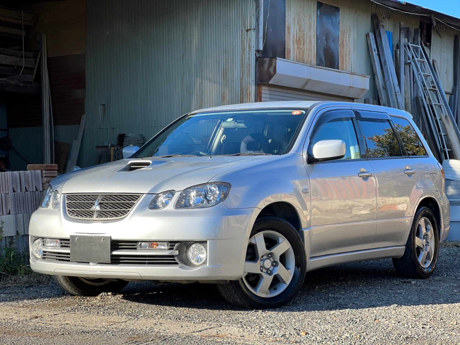 2002 Mitsubishi Airtrek Turbo R - Cult & Classic : Cult & Classic