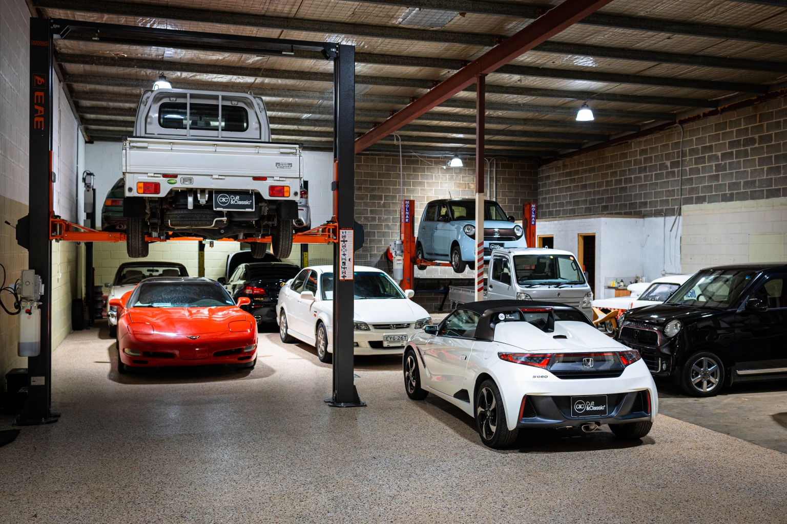 Import Cars - Cult & Classic : Cult & Classic